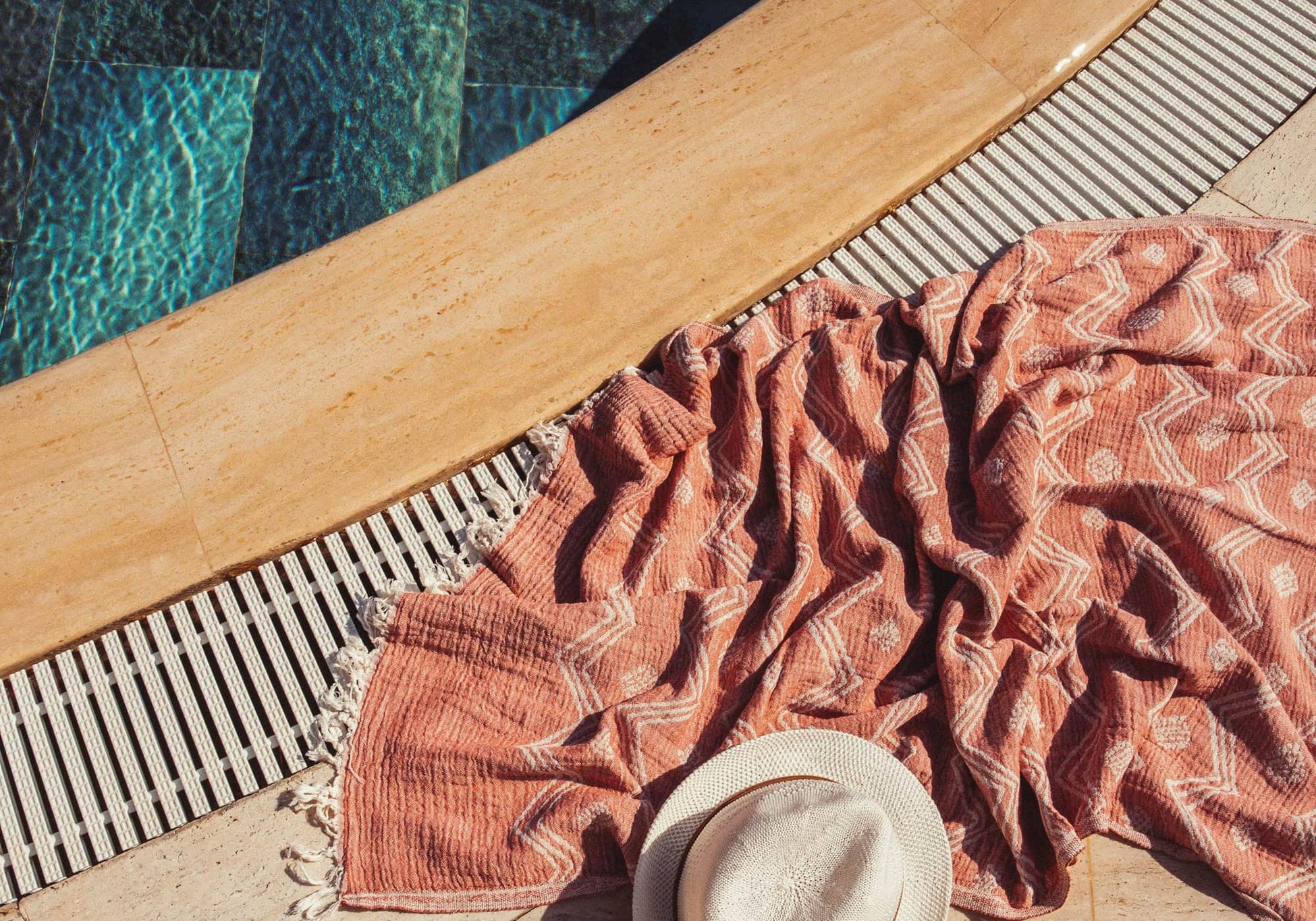 Shop Modern Organic Clothing & Towels Online — Begonville®